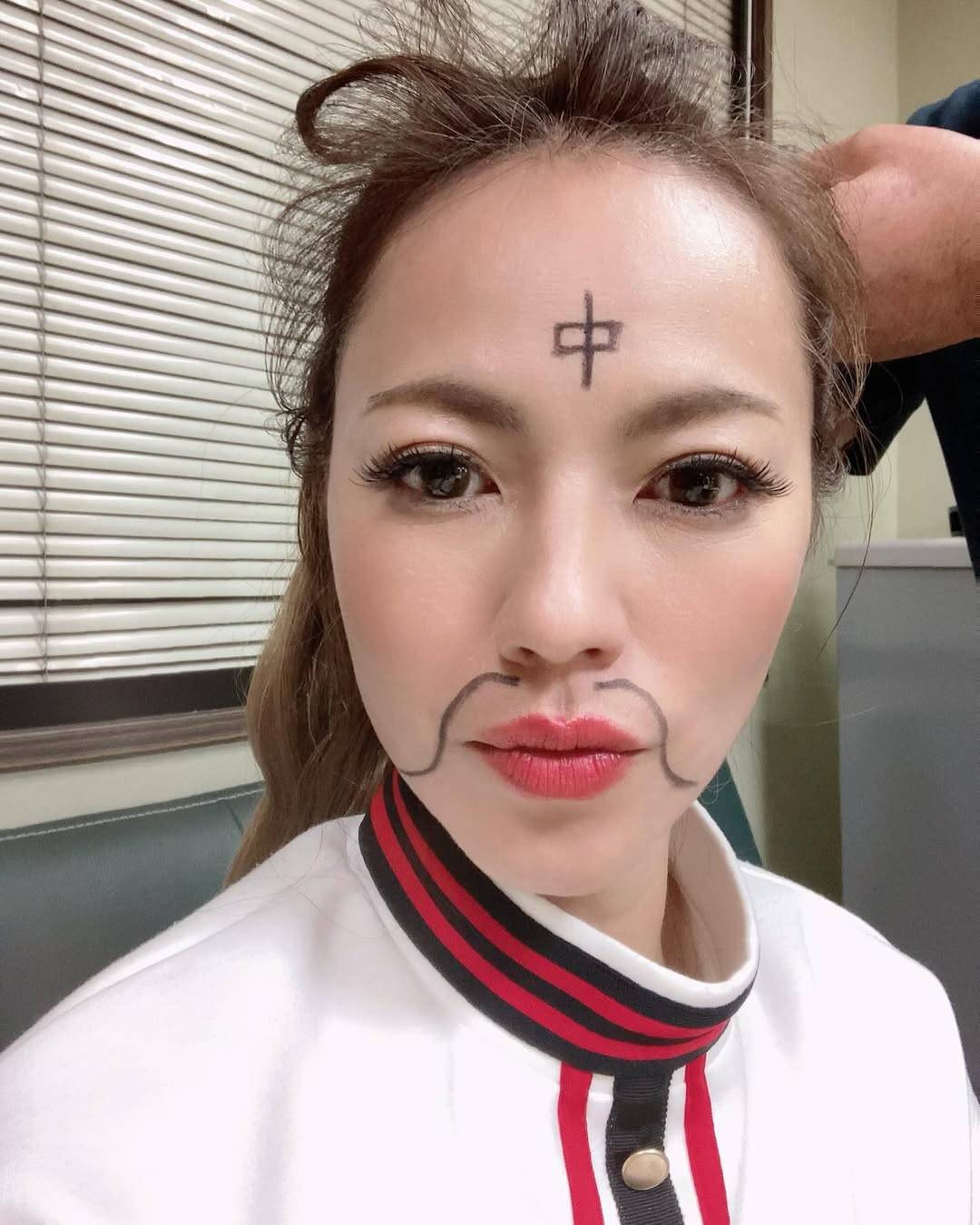 「TORA TORA TORA」から29年…衝撃の〝熟成ショット〟公開のMAX・LINAに反響「最高！」「アイコンに」「めっちゃ笑った ...