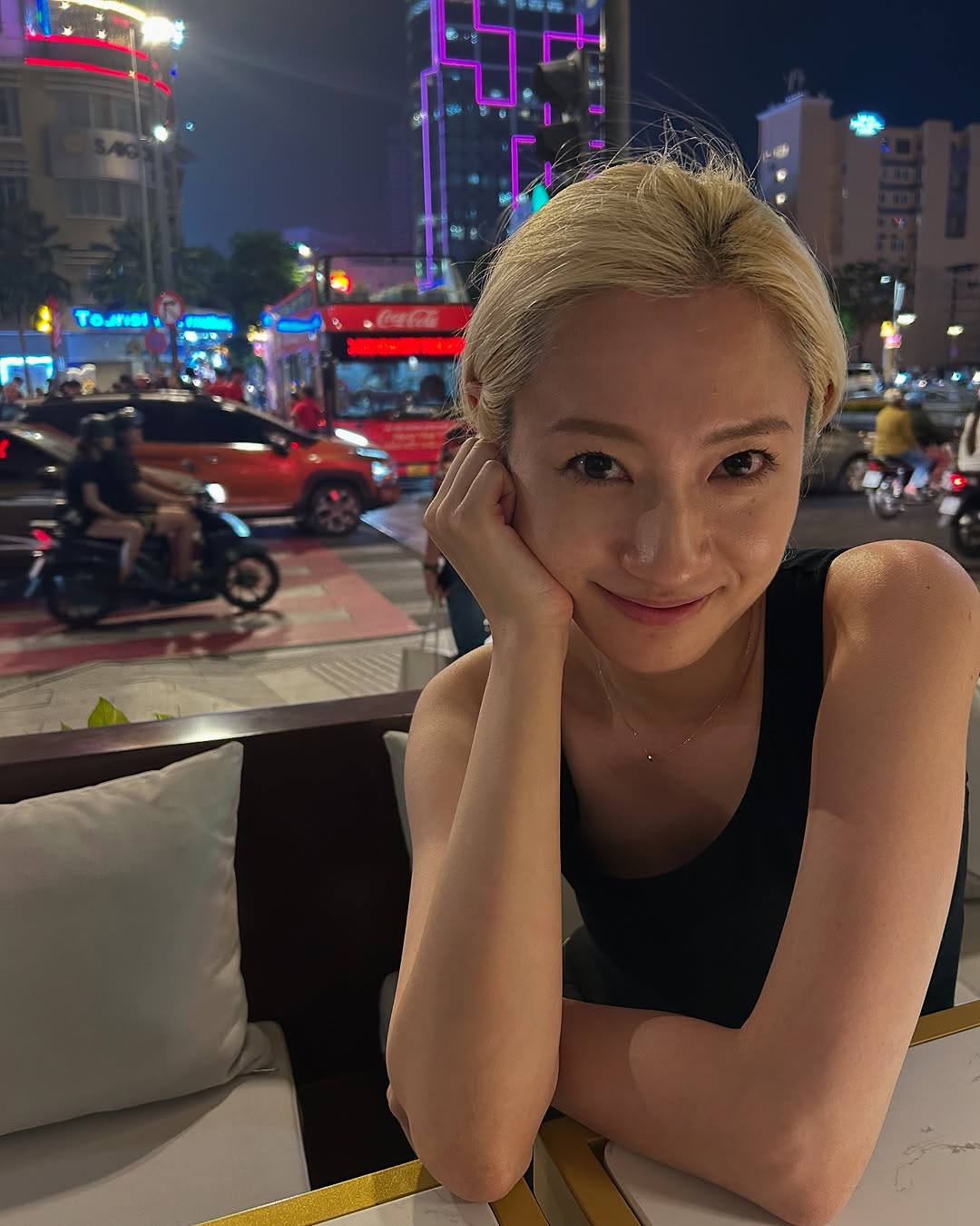 元TBSアナから画家に転身〝決意〟のすっぴん＆金髪ショットが大反響「変身しても美女」「やっぱり美人さん」「頑張ってますね。かっこいいです」：「おっ！」でつながる地元密着のスポーツ応援メディア ...