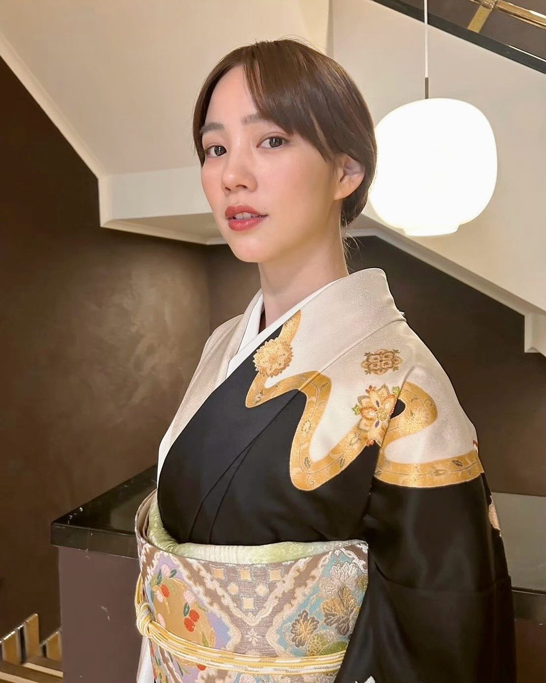「息をのむ美しさ」「見惚れました」「こんなにお似合いとは」のん、大人の雰囲気漂う着物姿に大反響：「おっ！」でつながる地元密着のスポーツ応援 ...