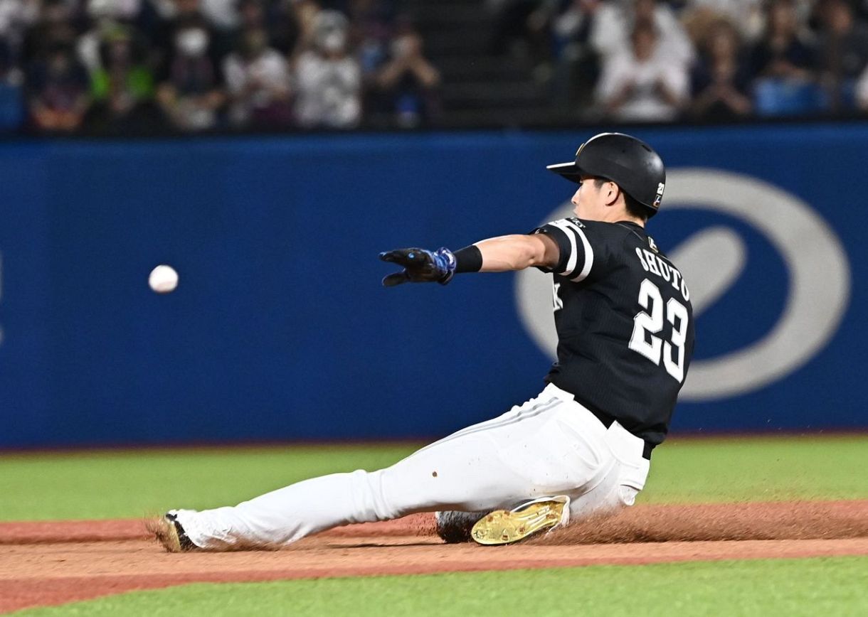 ＃周東は一塁でもタッチアップ ソフトバンク周東佑京が神宮のファン驚かせる快足披露：「おっ！」でつながる地元密着のスポーツ応援メディア 西スポ