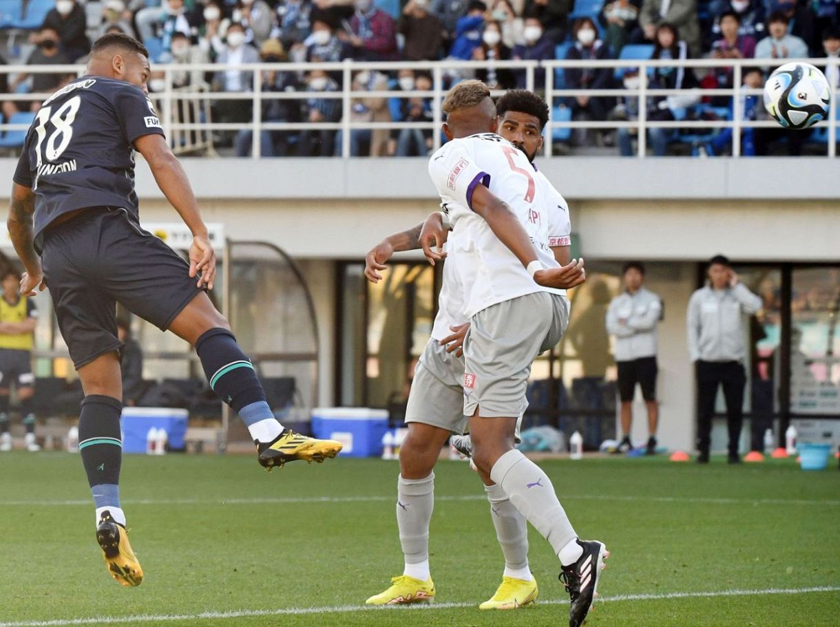 6年ぶり復帰のブラジル人FW、途中出場の3分後に決勝ヘッド「さらなる信頼をつかめた」J1福岡がクラブ初の3位に浮上：「おっ！」でつながる地元密着のスポーツ応援メディア 西スポWEB OTTO!