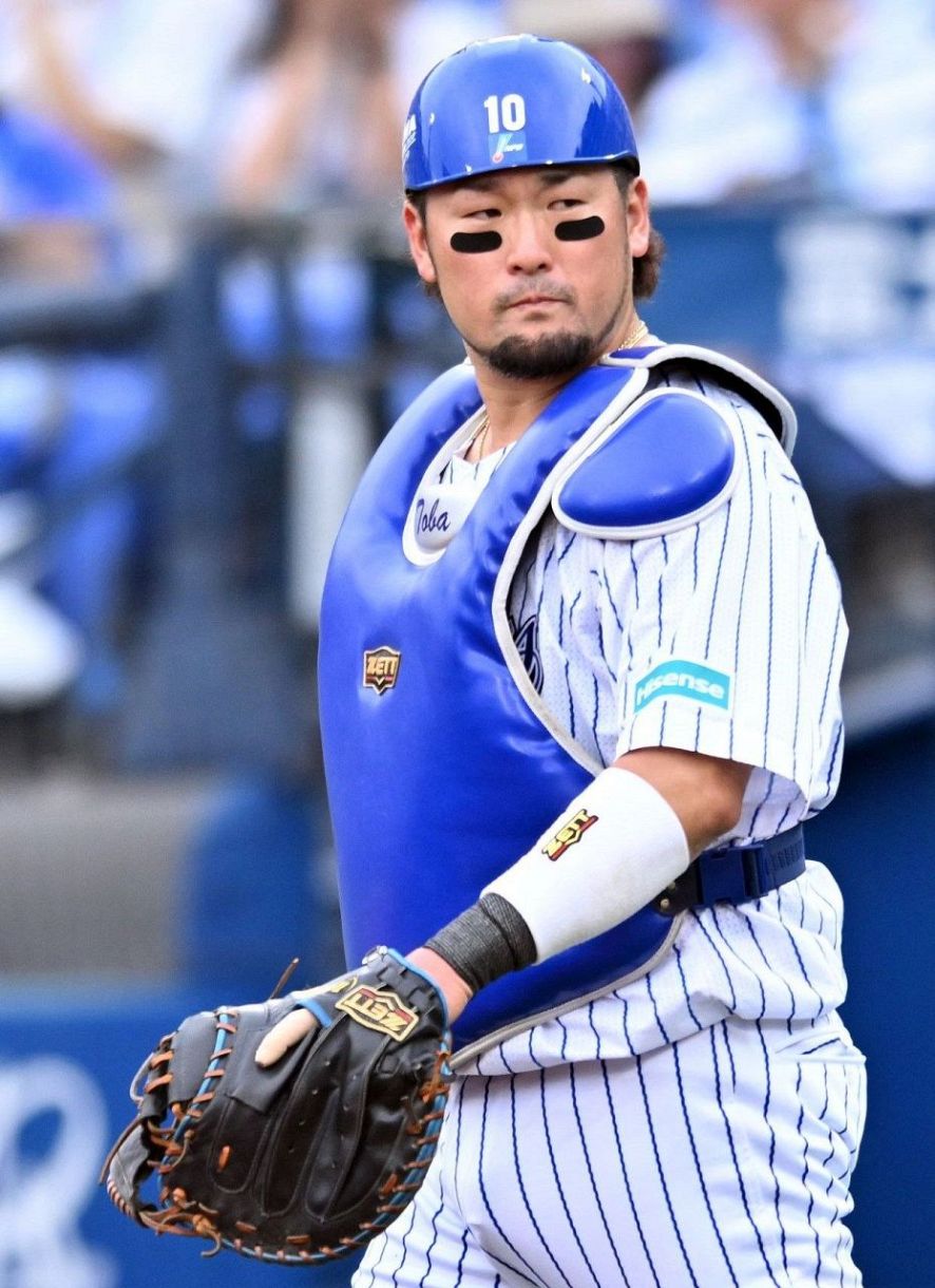 【動画】大勝のDeNA 勝利の儀式で小ボケ連発の戸柱恭孝に「あざとかわいい」とファンほっこり：「おっ！」でつながる地元密着のスポーツ応援メディア 西スポWEB OTTO!