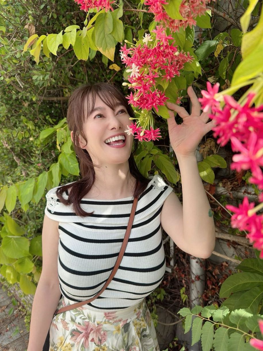 「ヤバ‼」「とんでもねえ…」43歳元NHKアナ〝衝撃のグラビアデビュー〟にファン歓喜！「もう、ほんと。ねえ。ありがとう」「最高でした」：「おっ！」でつながる地元密着のスポーツ応援メディア ...