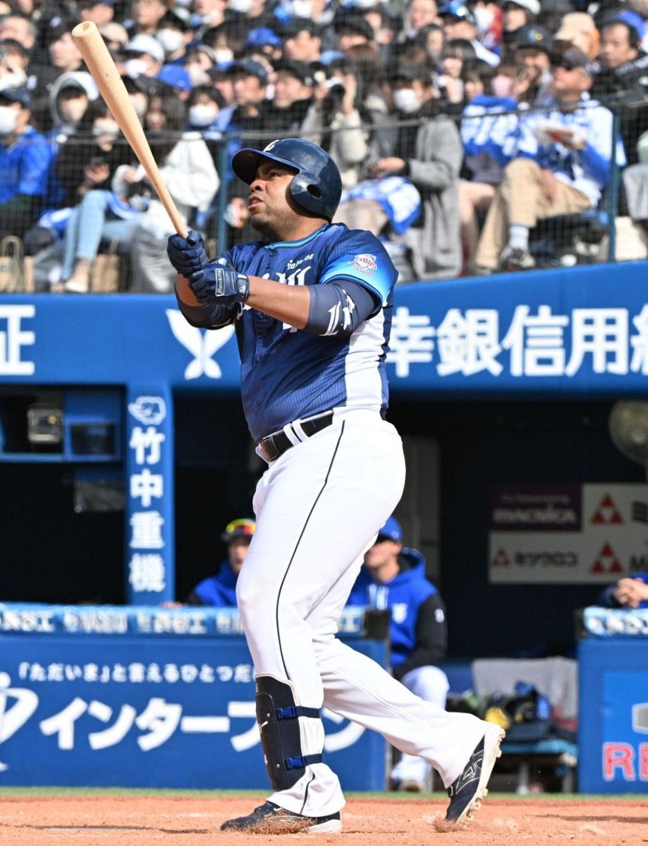 西武・アギラーが来日1号 メジャー通算114発の右の大砲が技あり打：「おっ！」でつながる地元密着のスポーツ応援メディア 西スポWEB OTTO!