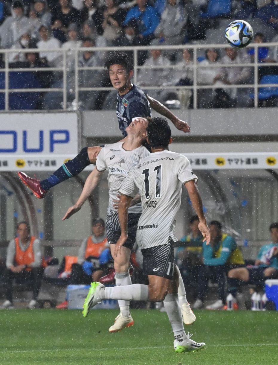 J1福岡DF井上聖也 思わぬ形でリーグ戦初出場 大迫勇也とのマッチアップに「リスペクトしすぎた部分も」：「おっ！」でつながる地元密着のスポーツ応援メディア 西スポWEB OTTO!