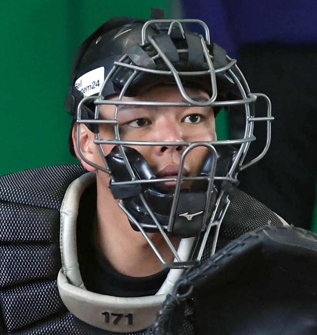 城島健司CBOの〝英才教育〟 ソフトバンク育成3年目捕手が有原航平と自主トレ「何が足りないのか気づけました」：「おっ！」でつながる地元密着のスポーツ応援メディア 西スポWEB OTTO!