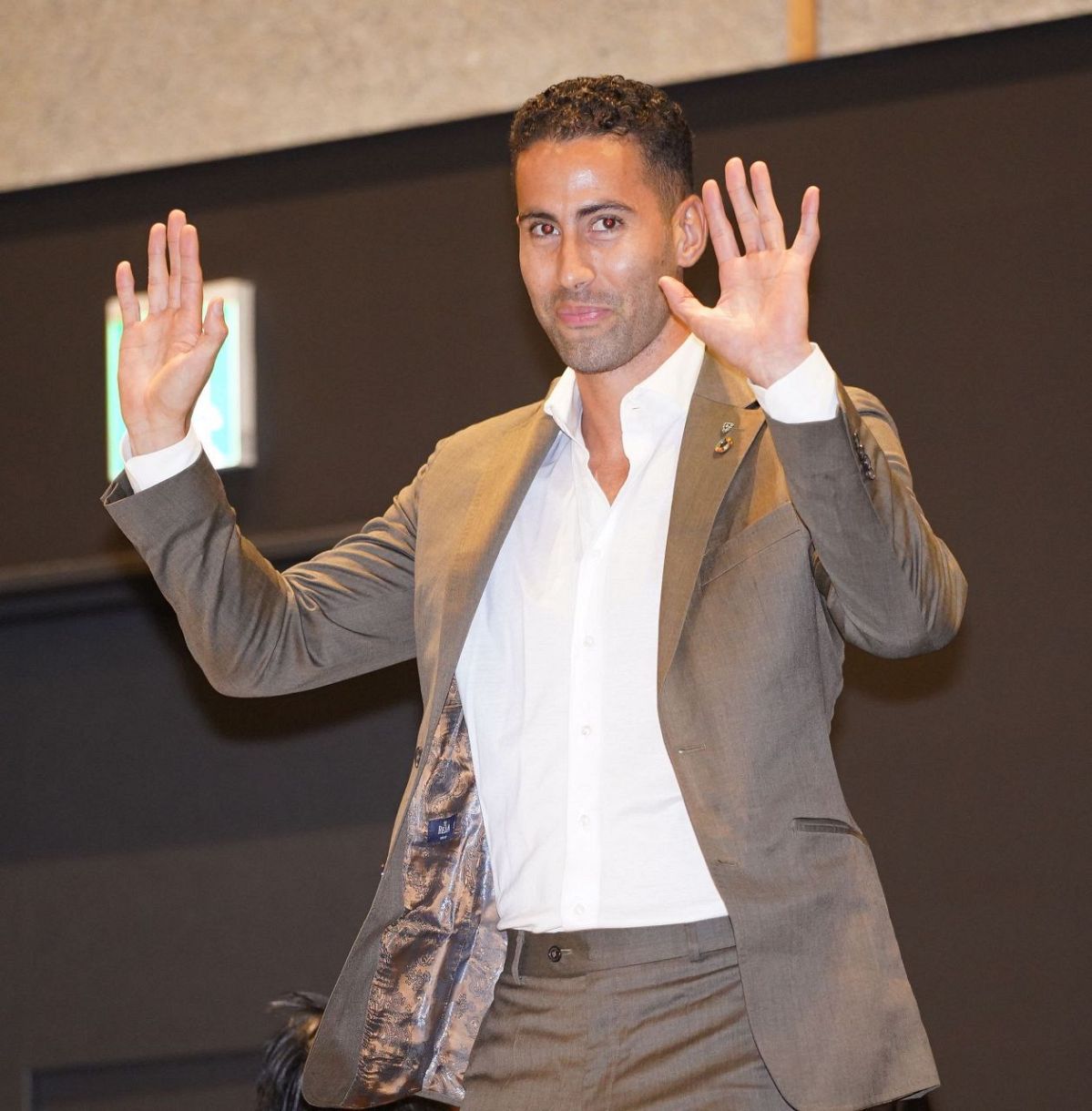 J1福岡にベンカリファ加入 福岡、広島、湘南、名古屋でFWが大移動：「おっ！」でつながる地元密着のスポーツ応援メディア 西スポWEB OTTO!