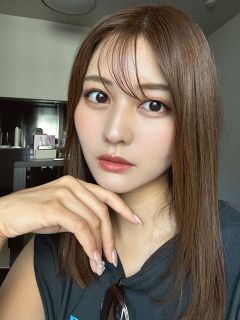 「いくらなんでも変わらなさすぎる」YUKI〝ジャケ写を解禁〟個性的ミニワンピ姿に「歳取らないの？」「この人、一生かわいい」：「おっ！」で ...